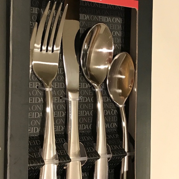 Oneida | Dining | Oneida 2 Piece Silverware Set Flatware Nwt | Poshmark